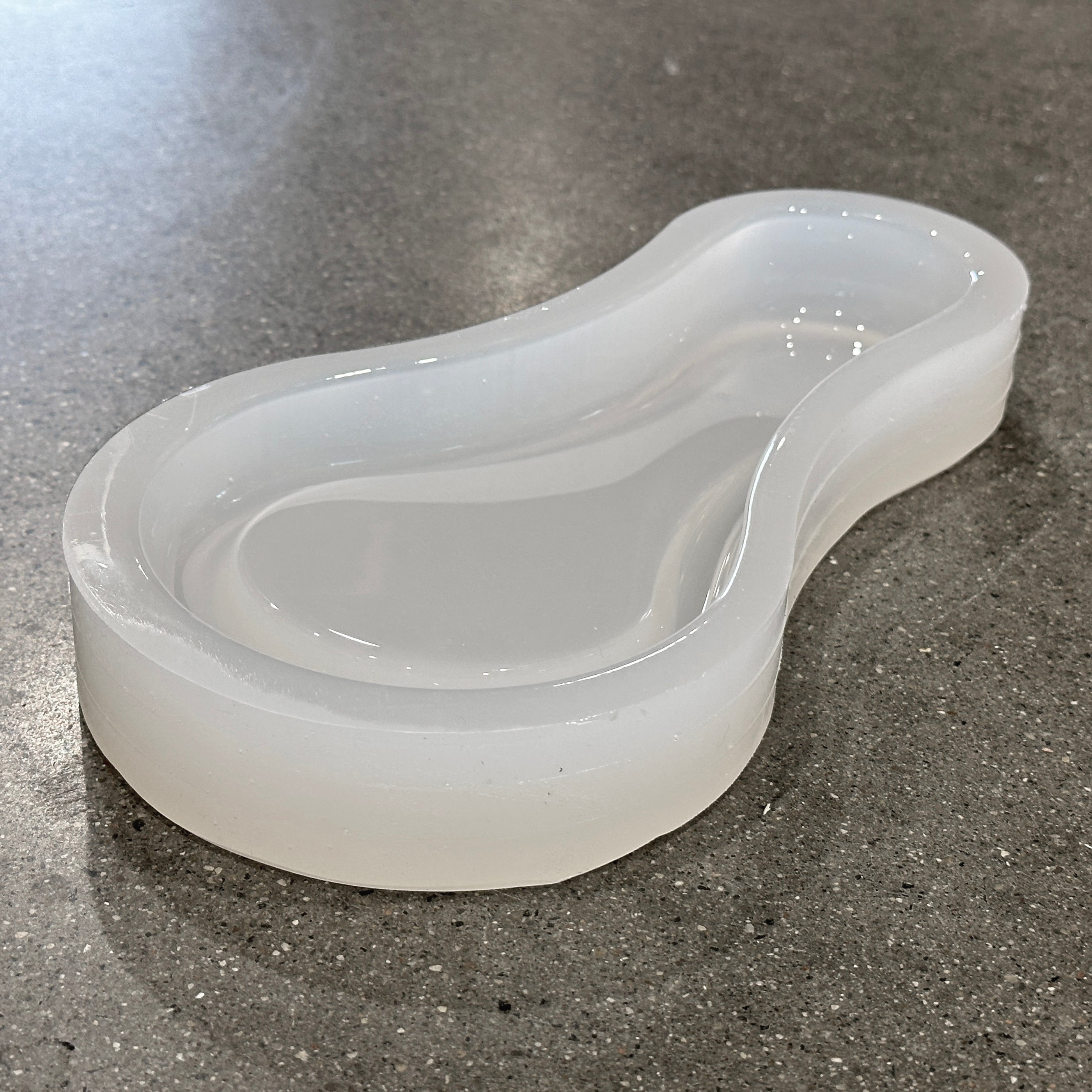 9.4x4.4x1.3" Spoon Rest / Hand Mirror Silicone Mold — Crafted Elements