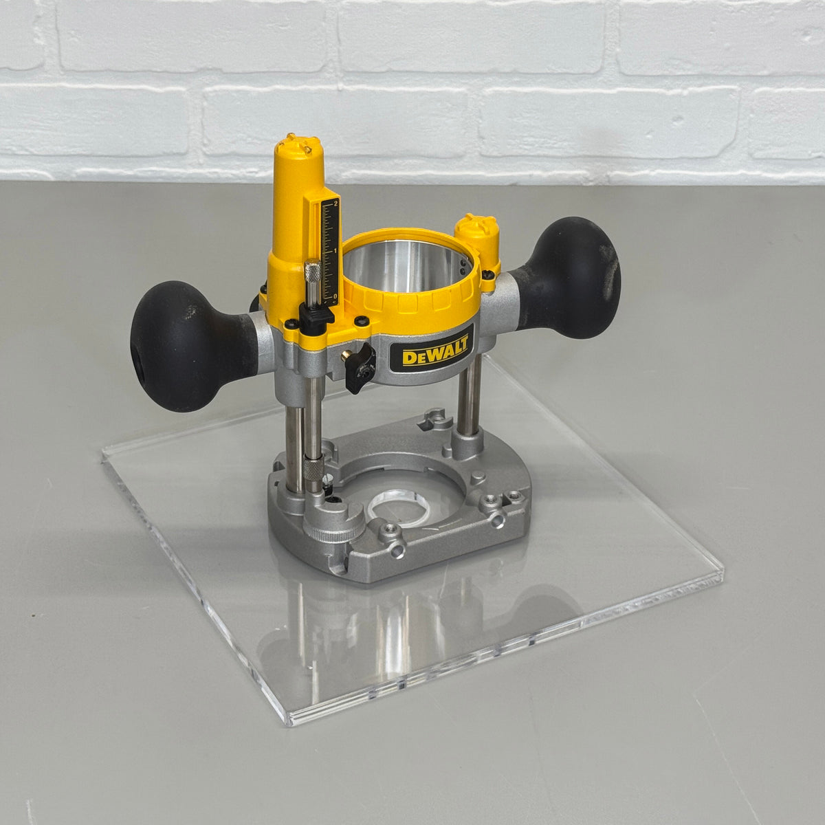 Dewalt DNP612 Plunge (DWP611/DCW600B) 10" Square Large Router Base ...