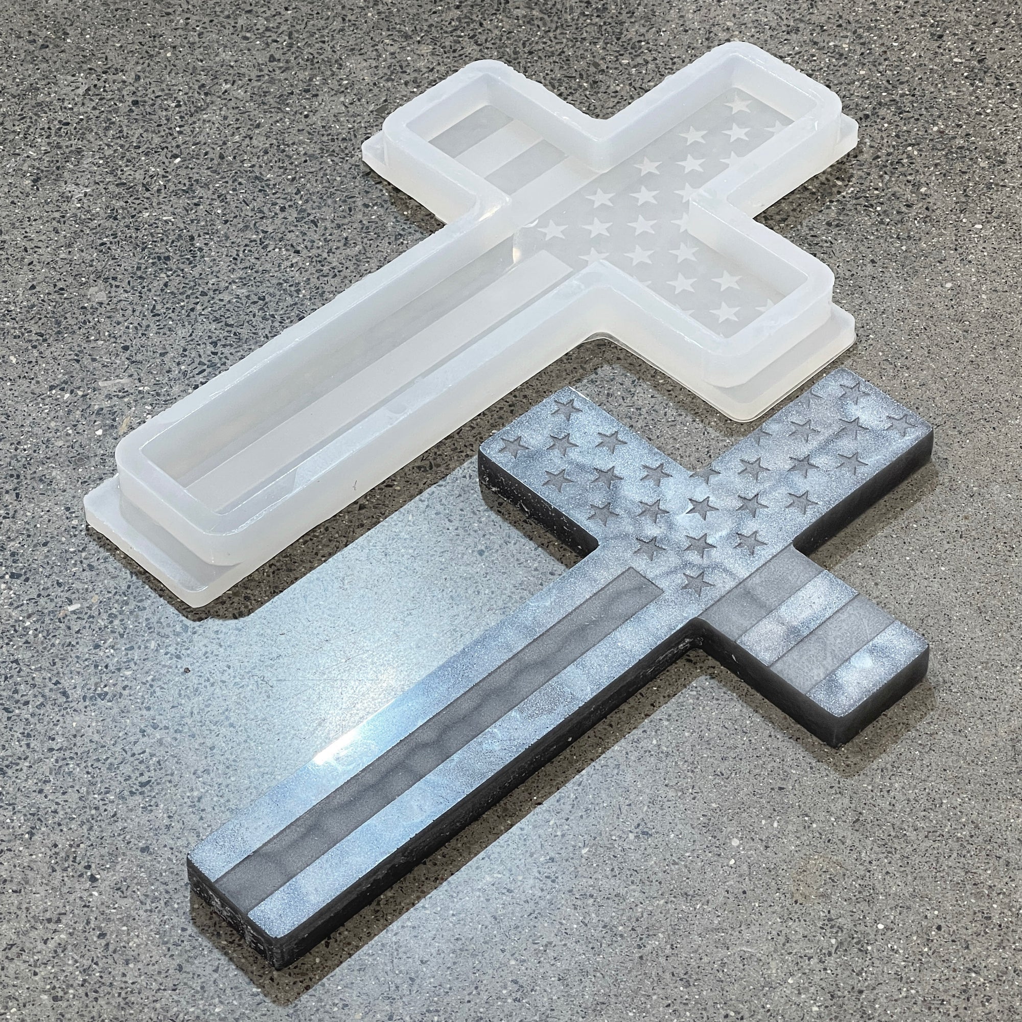 14x7.8x0.75" American Flag Embossed Cross Silicone Mold – Crafted Elements