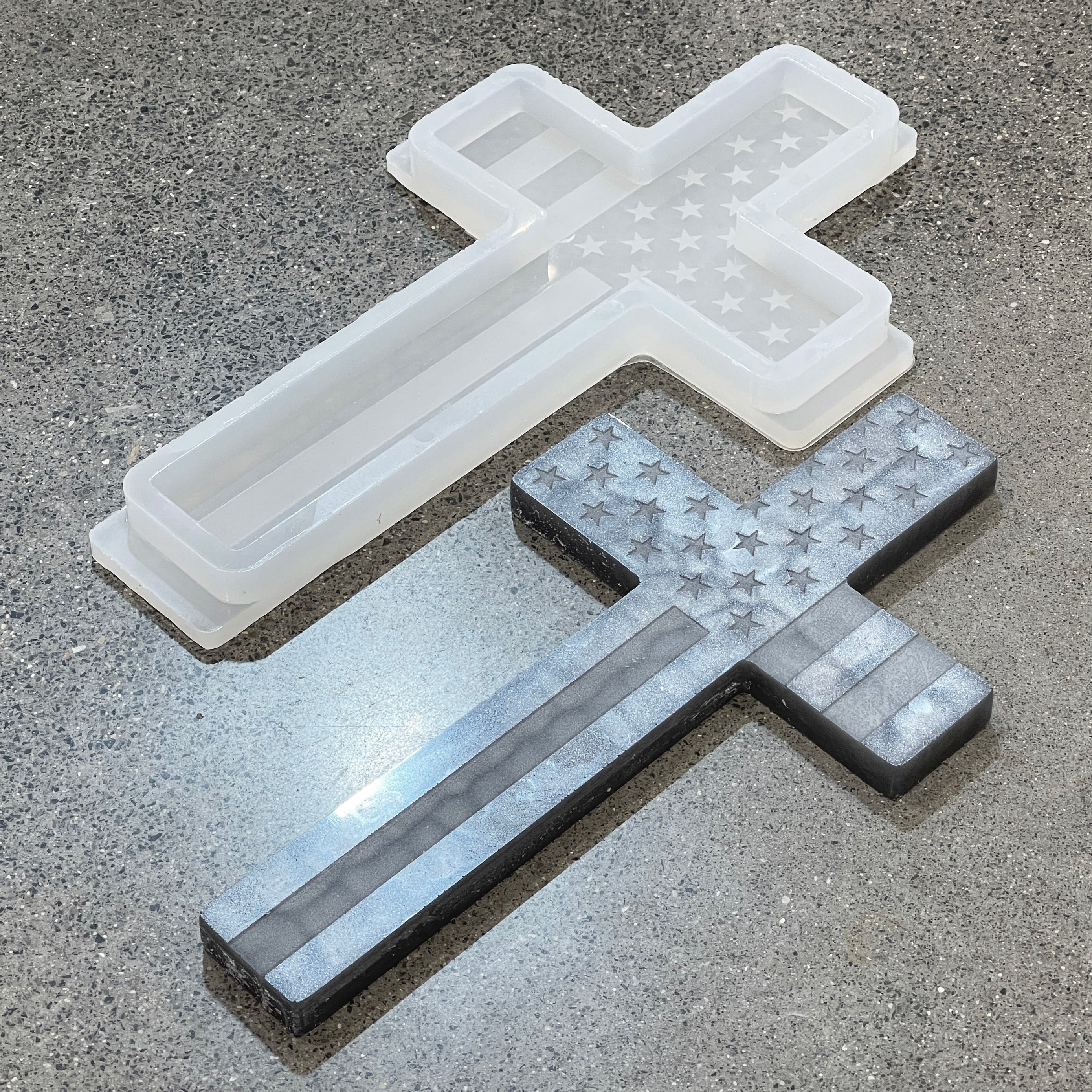 14x7.8x0.75" American Flag Embossed Cross Silicone Mold — Crafted Elements
