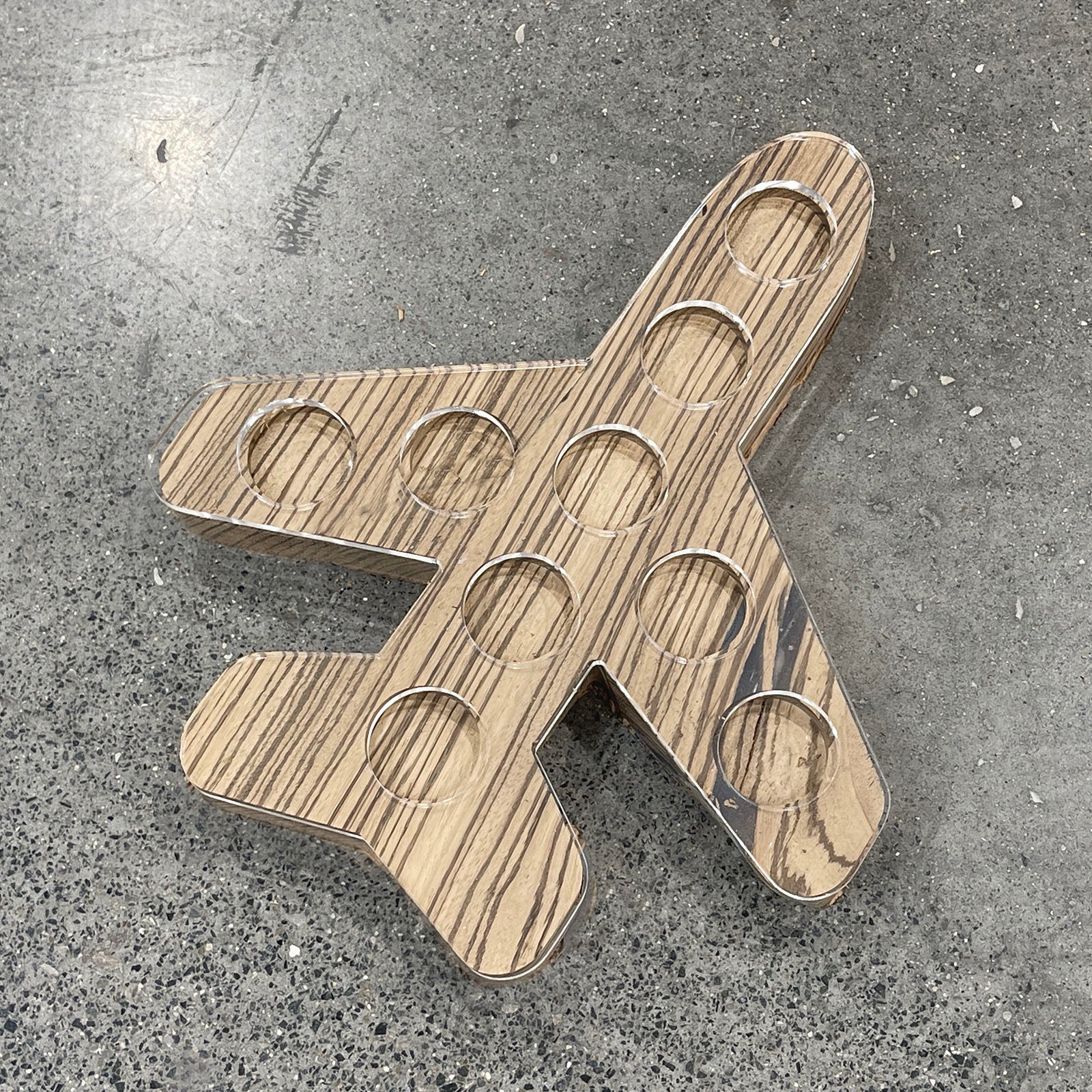 13.5x11.75" Airplane Shaped 9 Whisky & Shot Glass Flight Board Acrylic ...